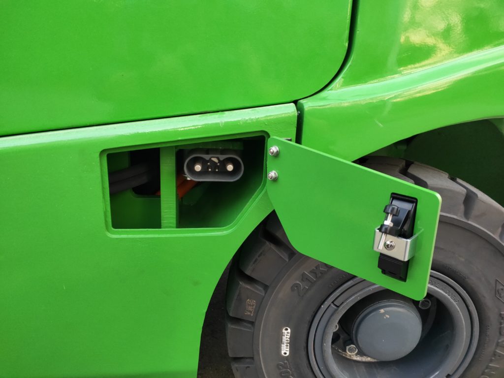 Electric Lithium Battery Forklift by World – XL Lifts